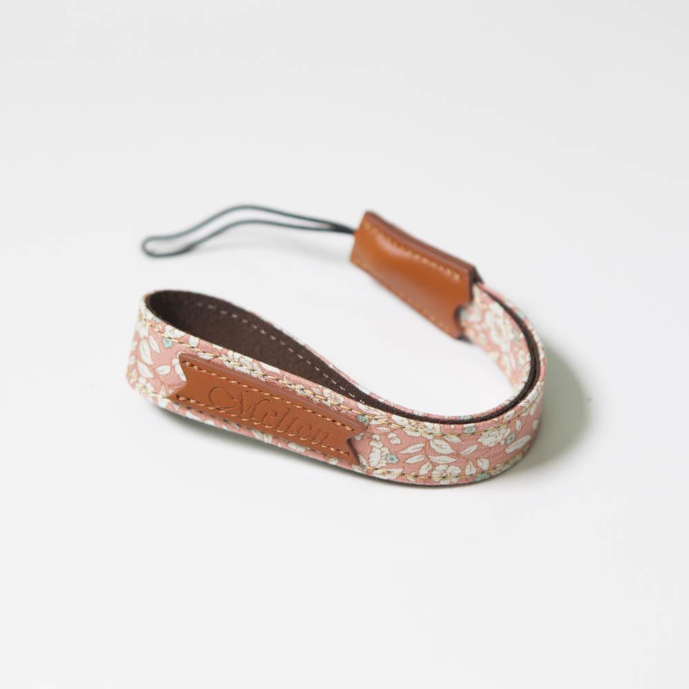 Melten Mirrorless Camera Wrist Strap - Linen Flora