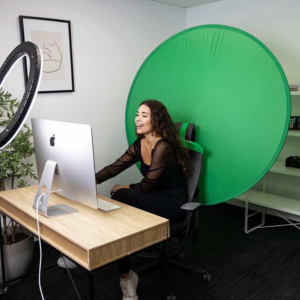 Collapsible Portable Green Screen Backdrop with Chair Attachment (56"/