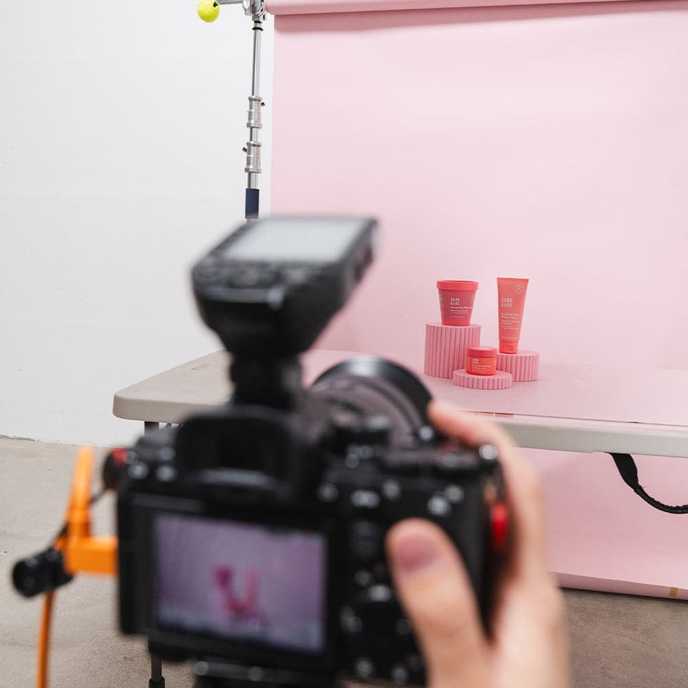 Spectrum White PRO.PROPS Styling Photography Prop - Ribbed Pillar Bund